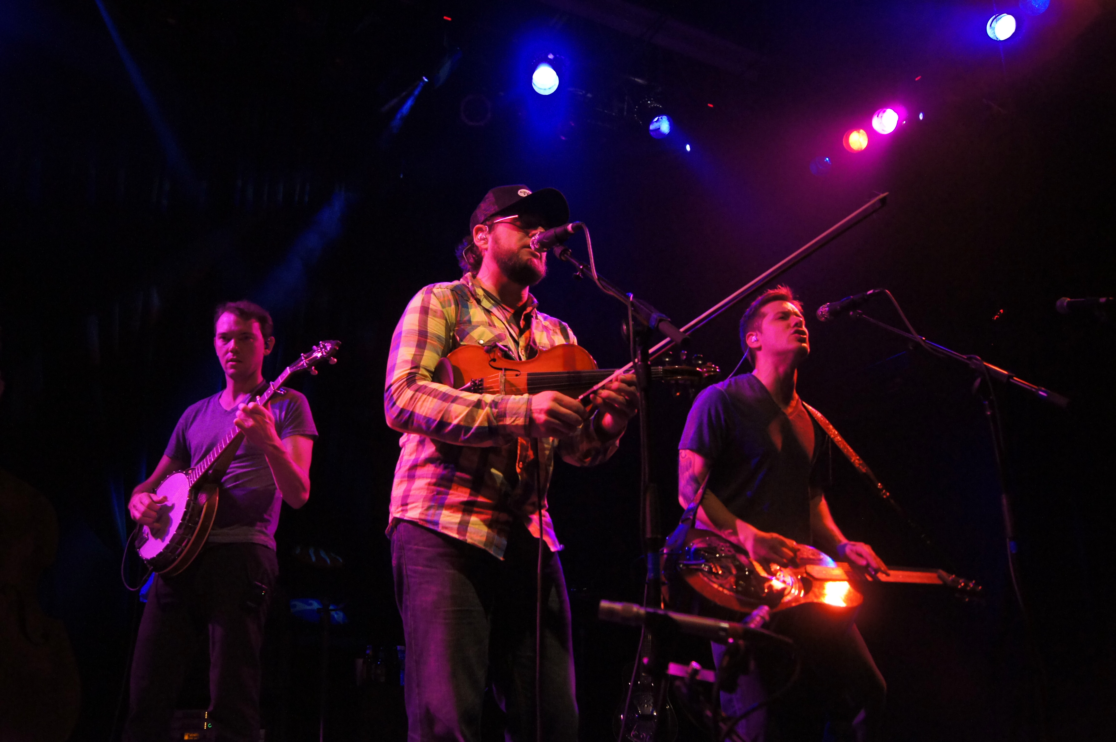 SLIDESHOW: Infamous Stringdusters at the Fox Theatre - Boulder Weekly