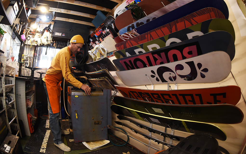 Skateboards, snowboards and centers of gravity - Boulder Weekly